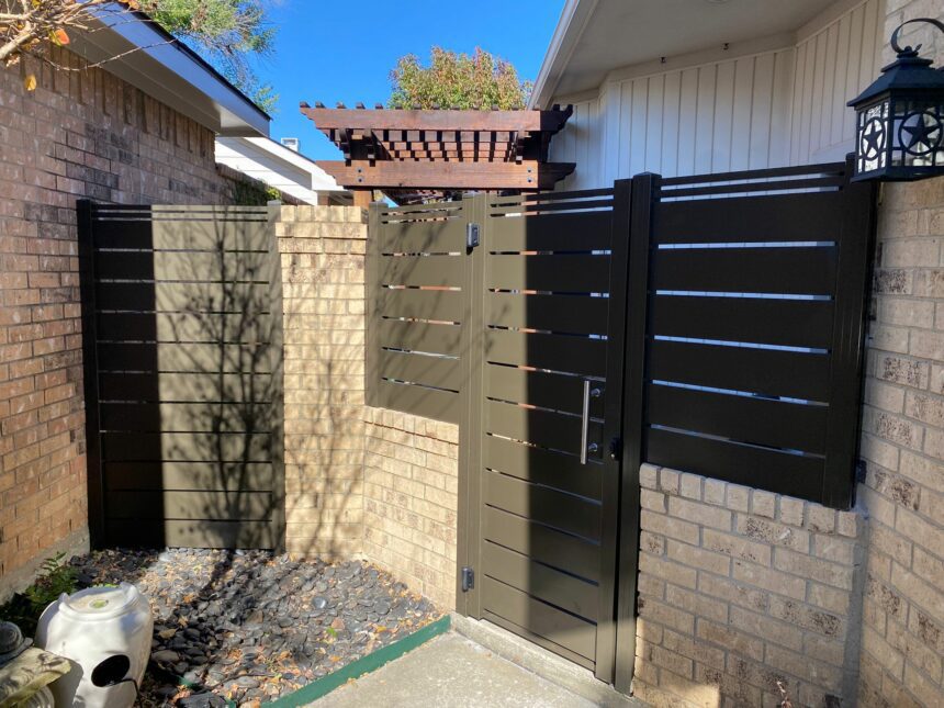 Aluminum gates in Dallas, TX - Alumission