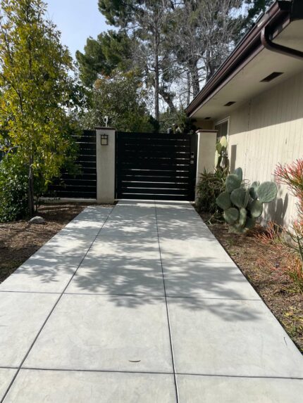 Aluminum Gate and Side Panel - Alumission