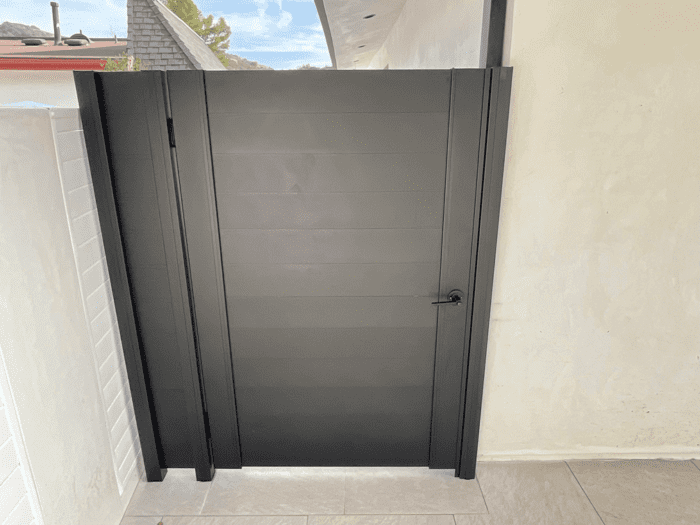 Black Aluminum Fence in Santa Clarita, CA 91387 - Alumission