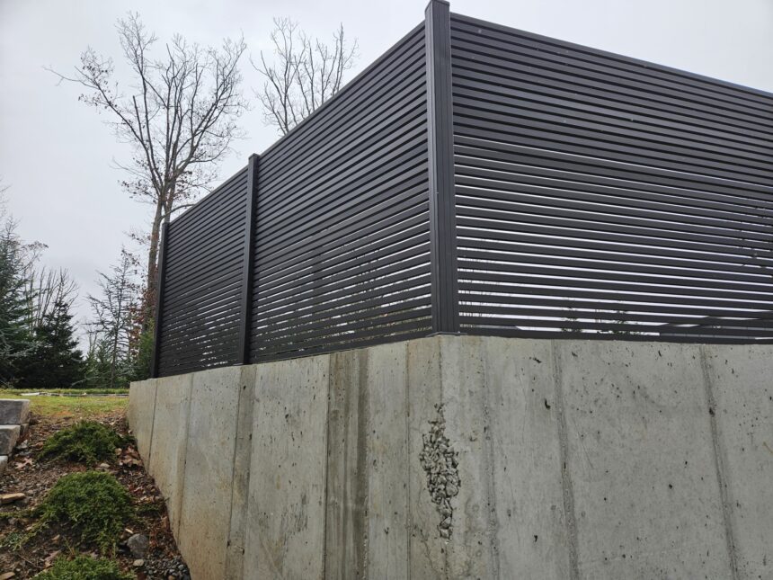 Aluminum Wall Topper in Essex County - Livingston, NJ