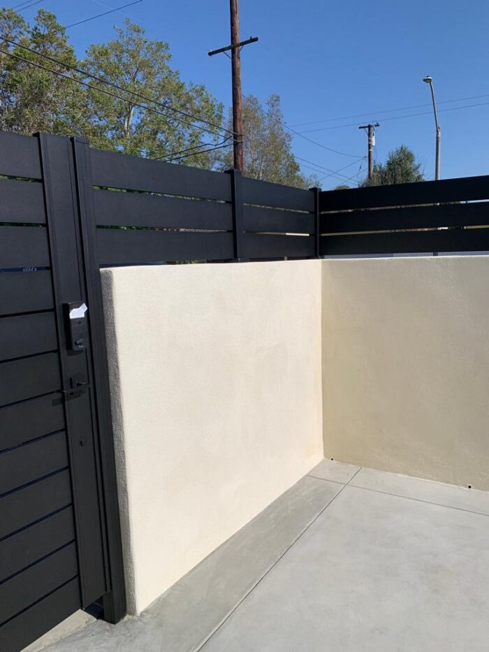 Black Aluminum Wall Topper in Yorba Linda, CA 92886 - Alumission